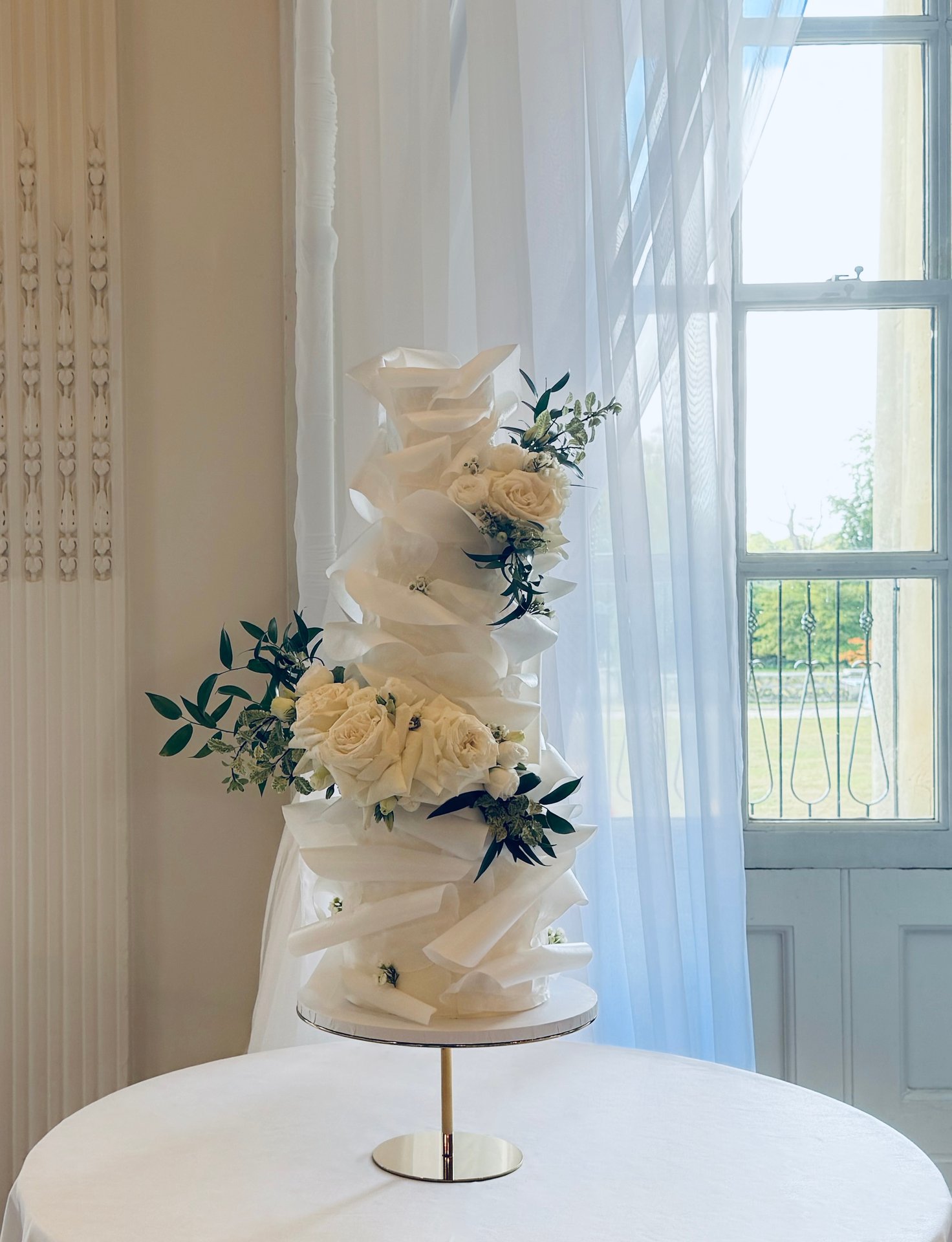 Bubba's Bakes Luxury Cake Design Wedding Cake | Bridebook