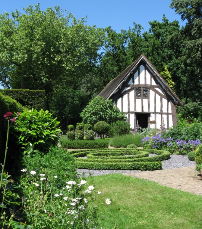 Selly Manor & Minworth Greaves Wedding Venue | Prices & Reviews | Bridebook