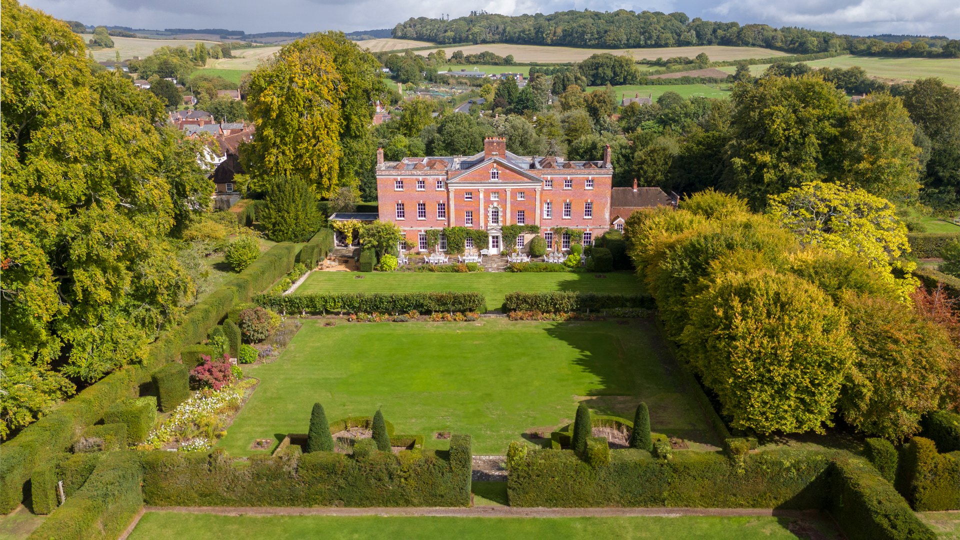 Cranborne Lodge Wedding Venue | Prices & Reviews | Bridebook