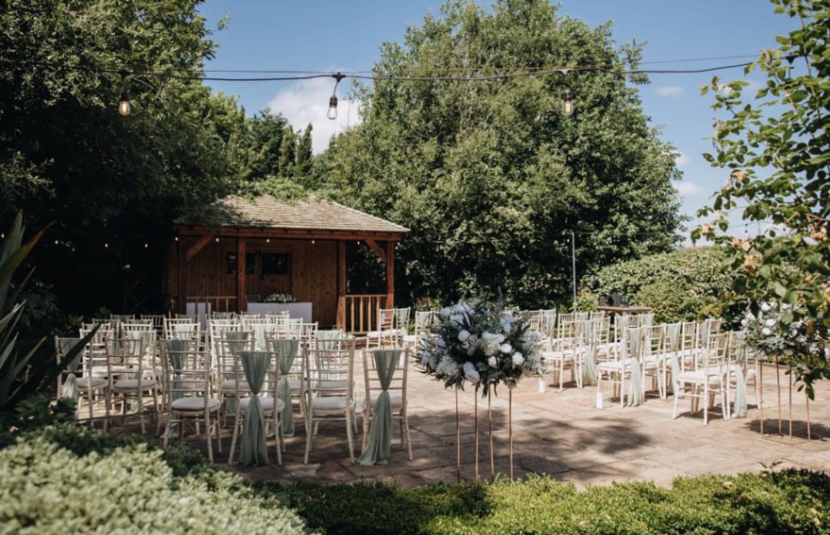 Branston Golf & Country Club Wedding Venue | Prices & Costs | Bridebook